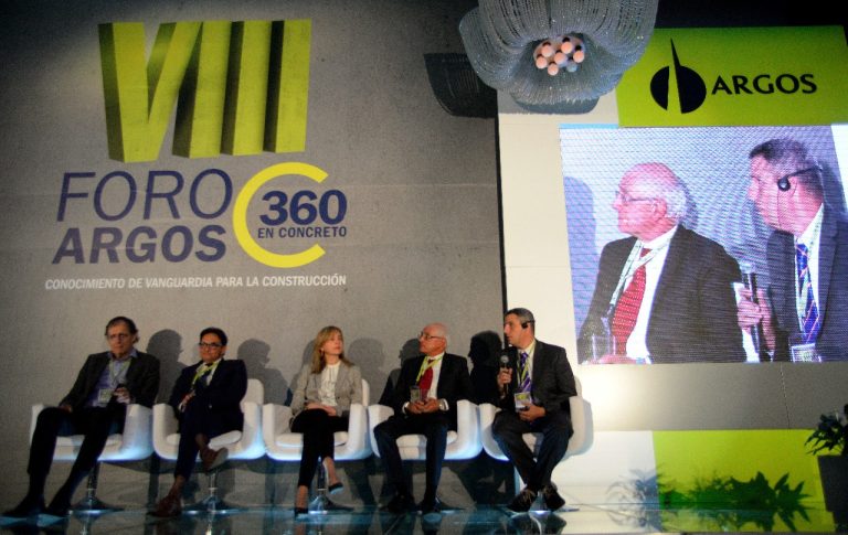 Dr. Christopher Ferraro speaks at Foro Argos 360 – Engineering School ...